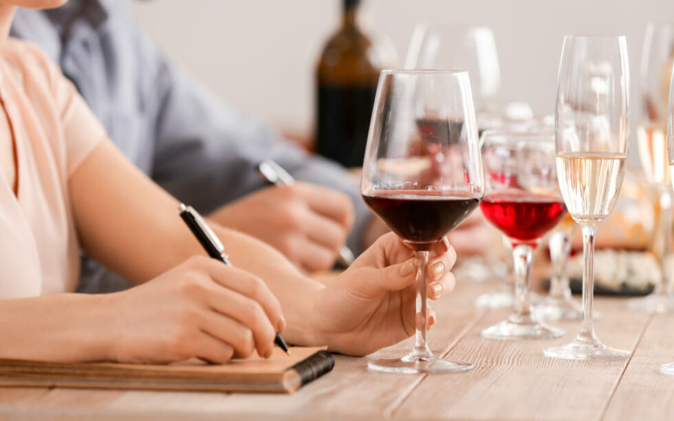 Come organizzare una degustazione di vini - Cantine di Dolianova
